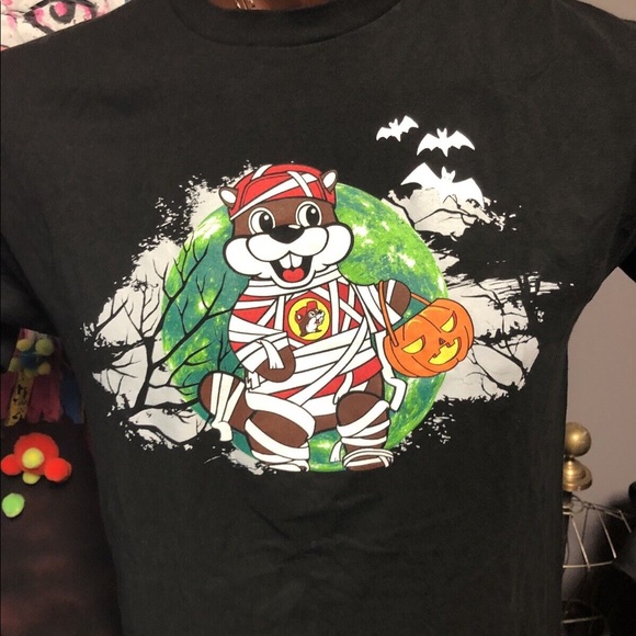 Buc-Ees | Tops | Bucees Halloween Mummy Beaver Boo Crew Limited Edition ...